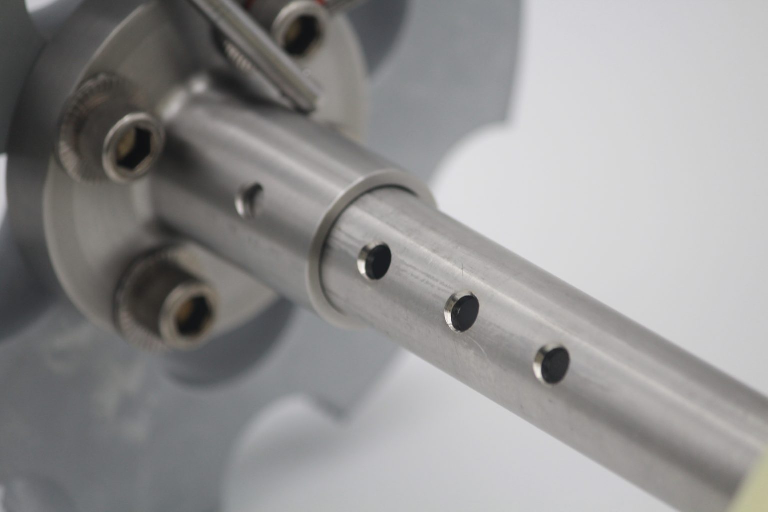 Reactor Vessel Stud Hole Thread Chaser - Master-Lee Energy Services Corp